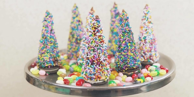 Halloween Feast Wizard Hats from "Sorcerer's Stone"